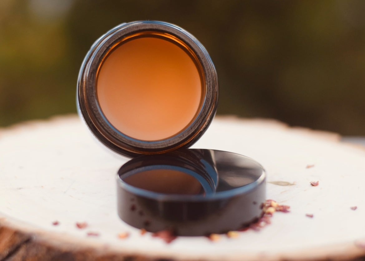 Hot and Cool Herbal Rub 1oz. | Magical Anomaly