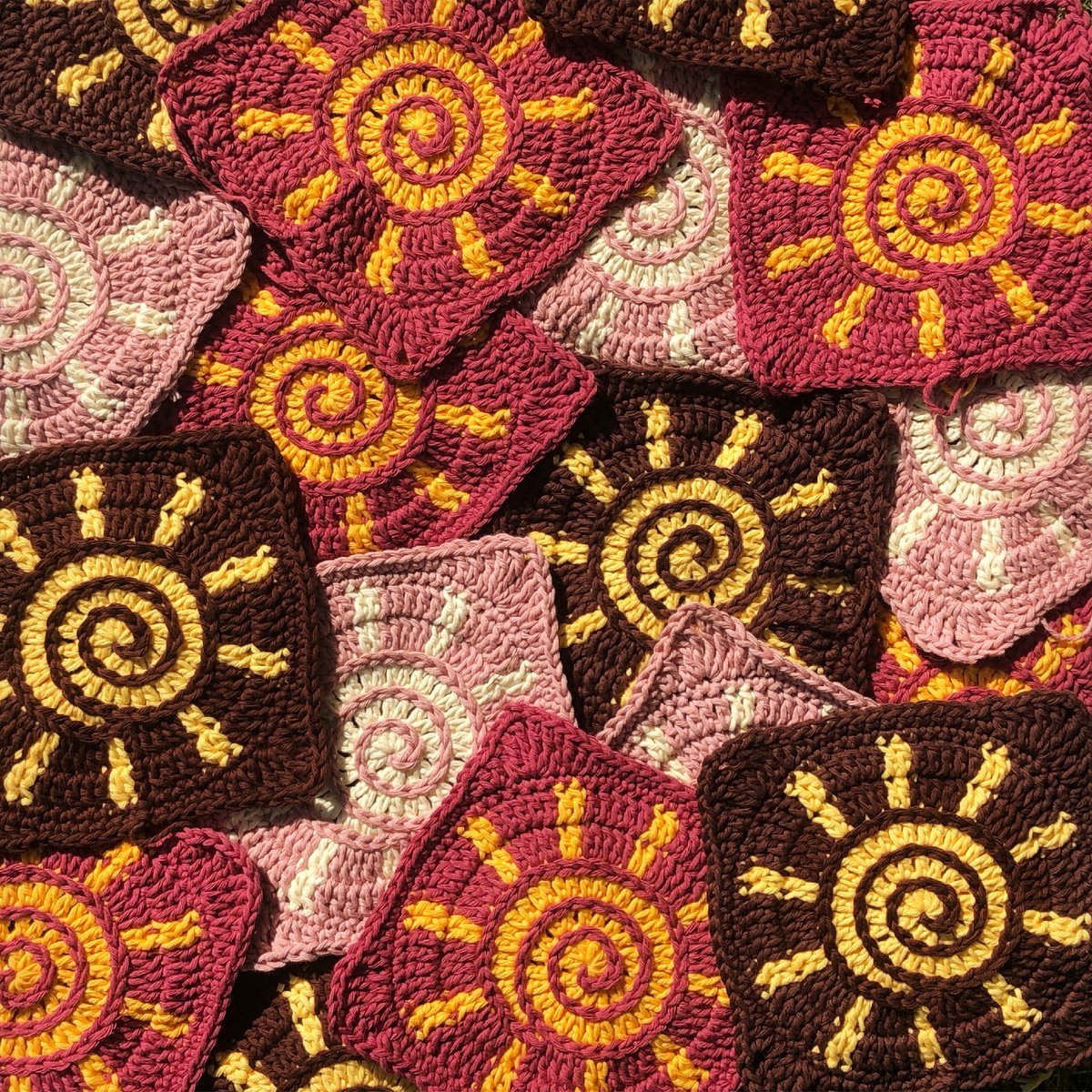 PATTERN: sun square | midnightsalad