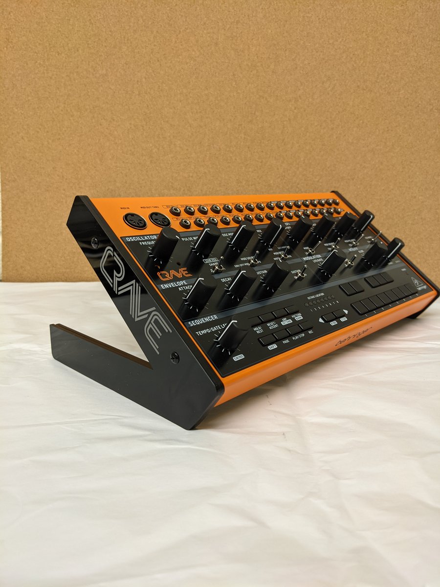 Behringer crave eco friendly acrylic end cheeks/stand. | Undosequence