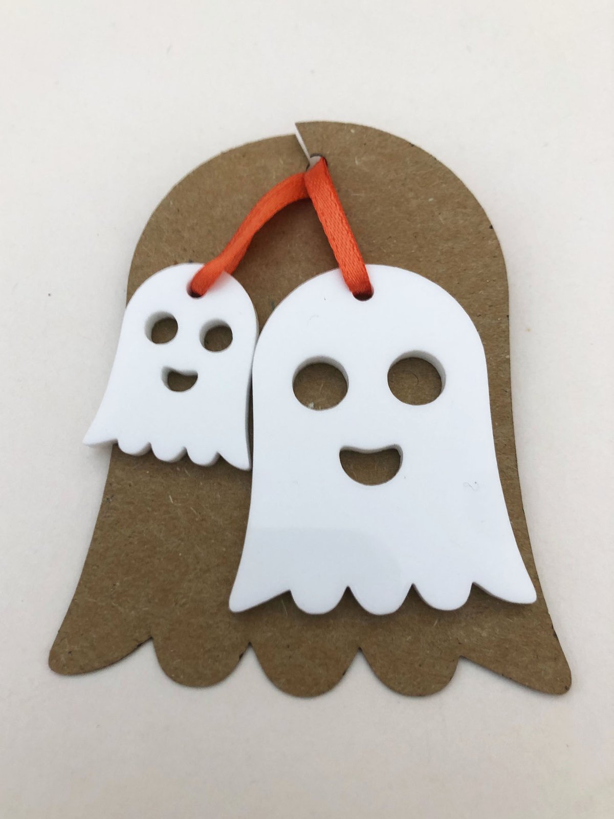 Pair of púcaí / SNOW STORE