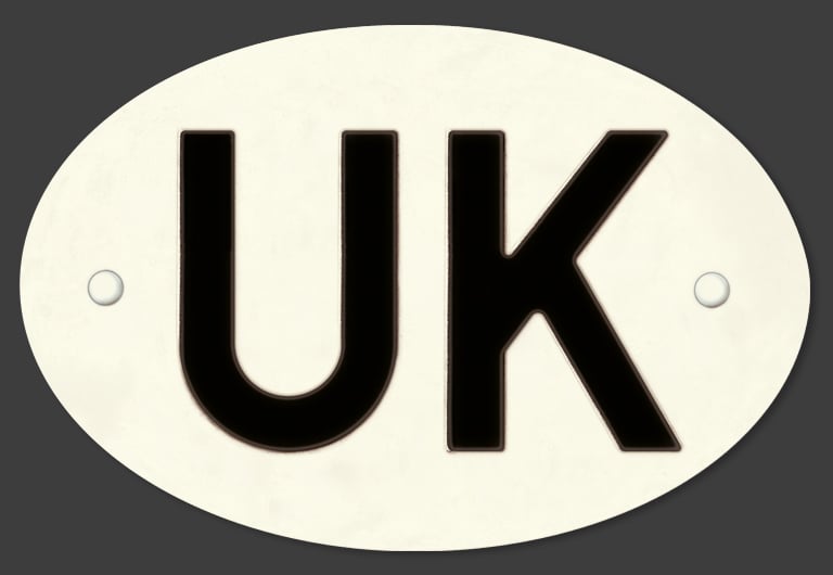 Magnetic Clean UK badge White 180x120mm | Auto Wares
