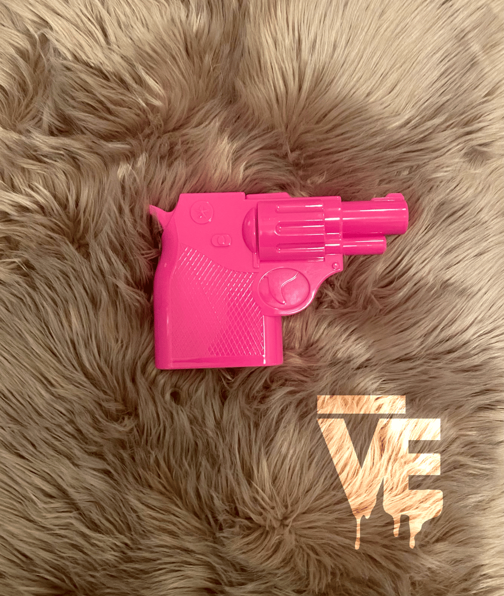 Hot Pink Gun Purse | Vintage Extinction