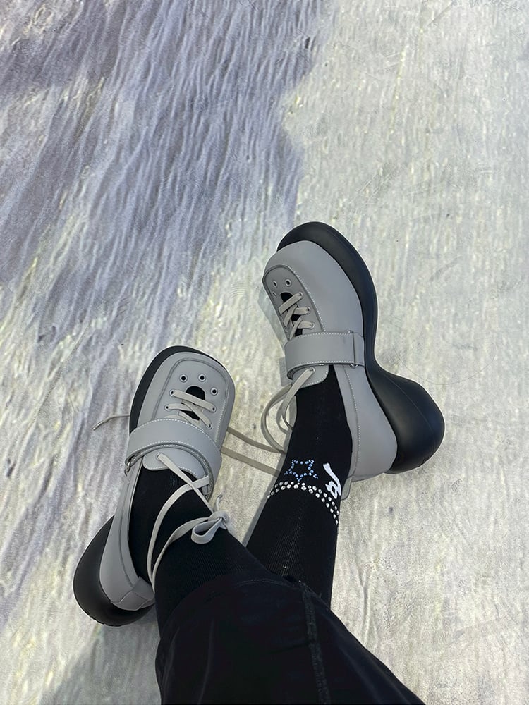 Grey lace-up platform shoes"Stand Trap" | GRAPE