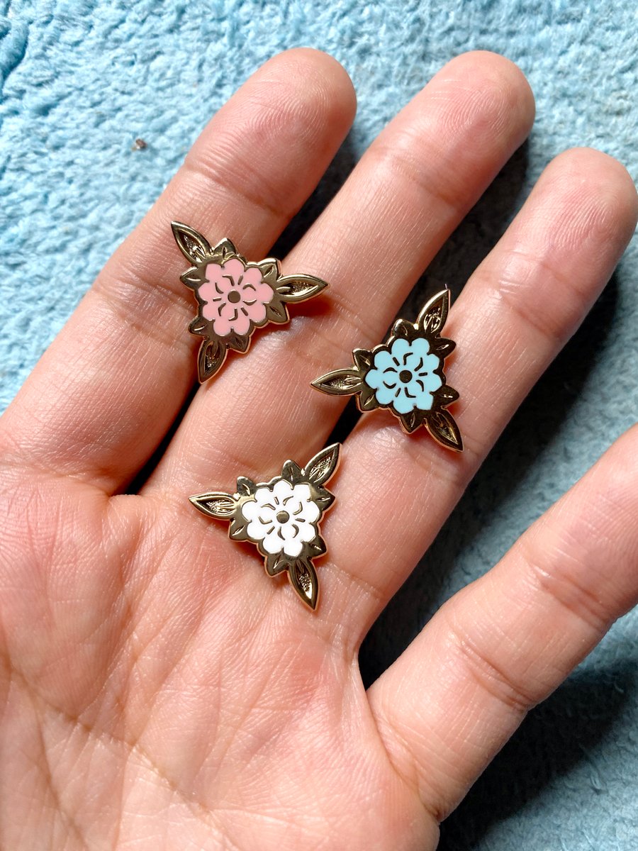 Flower Triangle Fillers | laropins