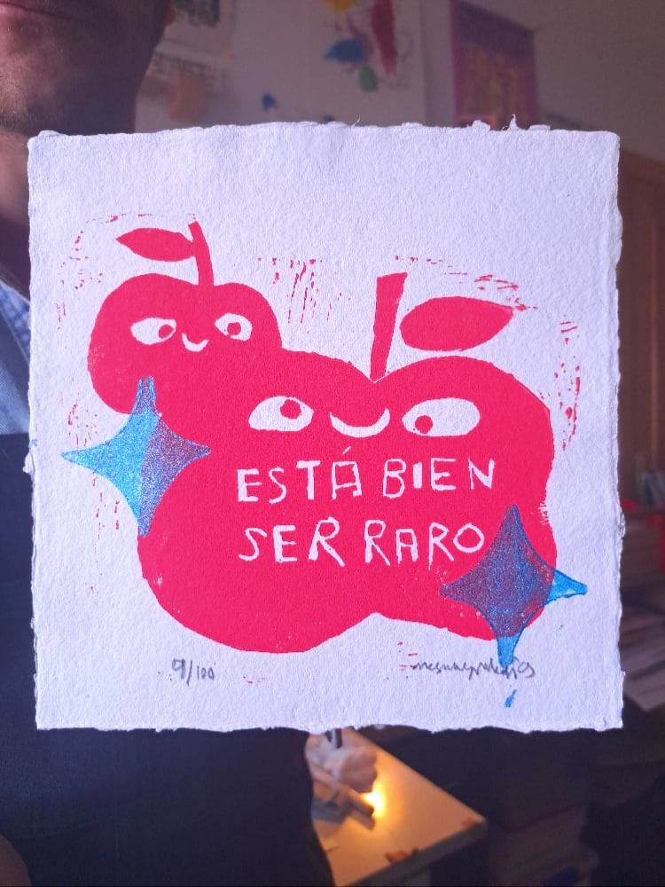 Está bien ser raro | Me sangran los ojos