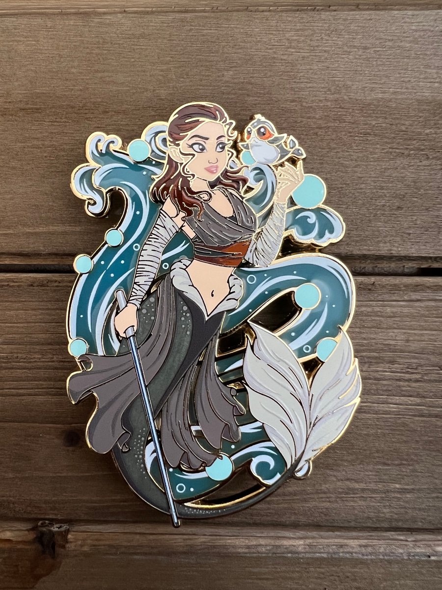Rey TLJ galactic siren | Wingapo Pins