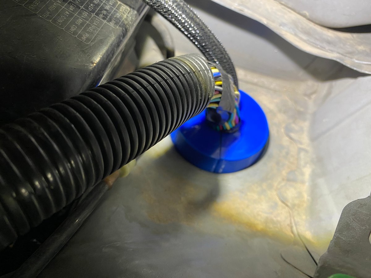 350Z Engine Harness Firewall Grommet | Bantamshop