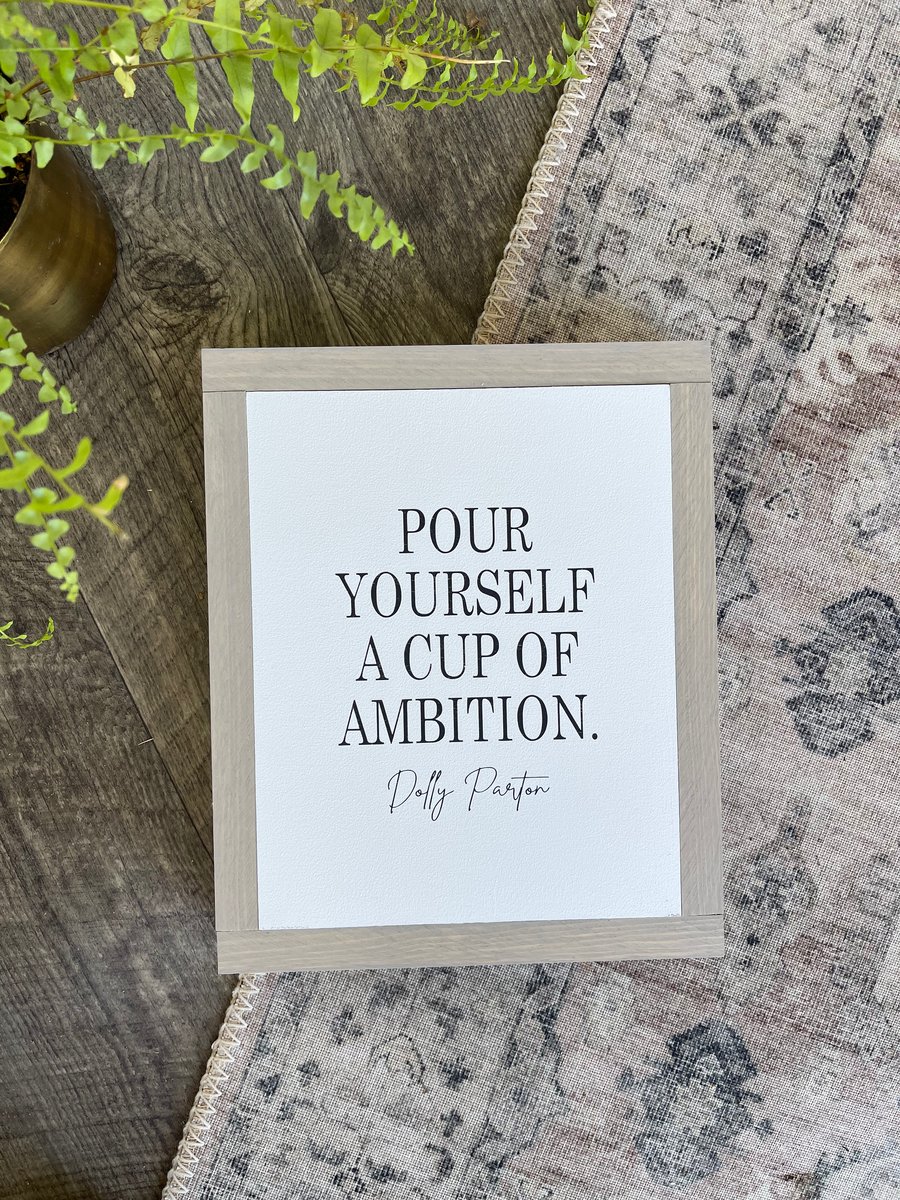 Dolly Parton | Chalked signs