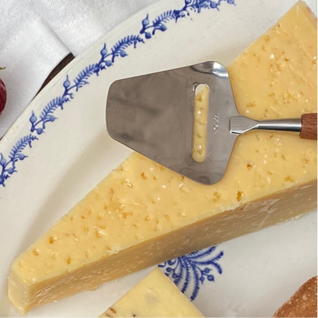 Västerbottenost (500g) | Möllans Ost