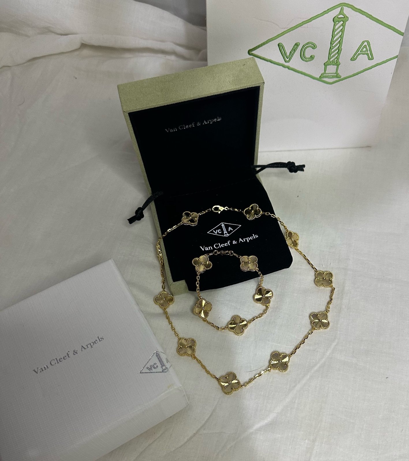 VCA Necklace and Bracelet Set - Gold | Influencer Dupes