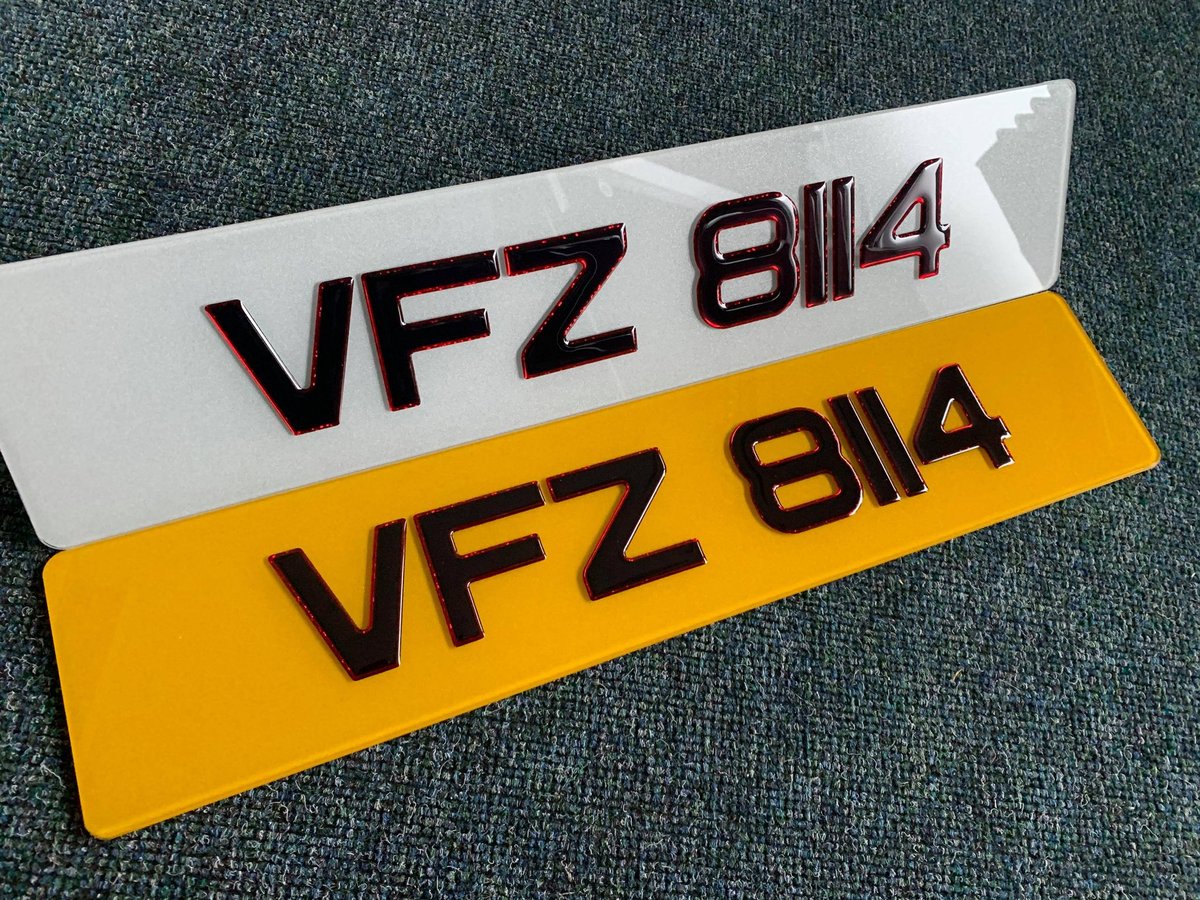 60MM 3D GEL PLATE - RED OUTLINE -METRO FONT | Clean Freak Plates