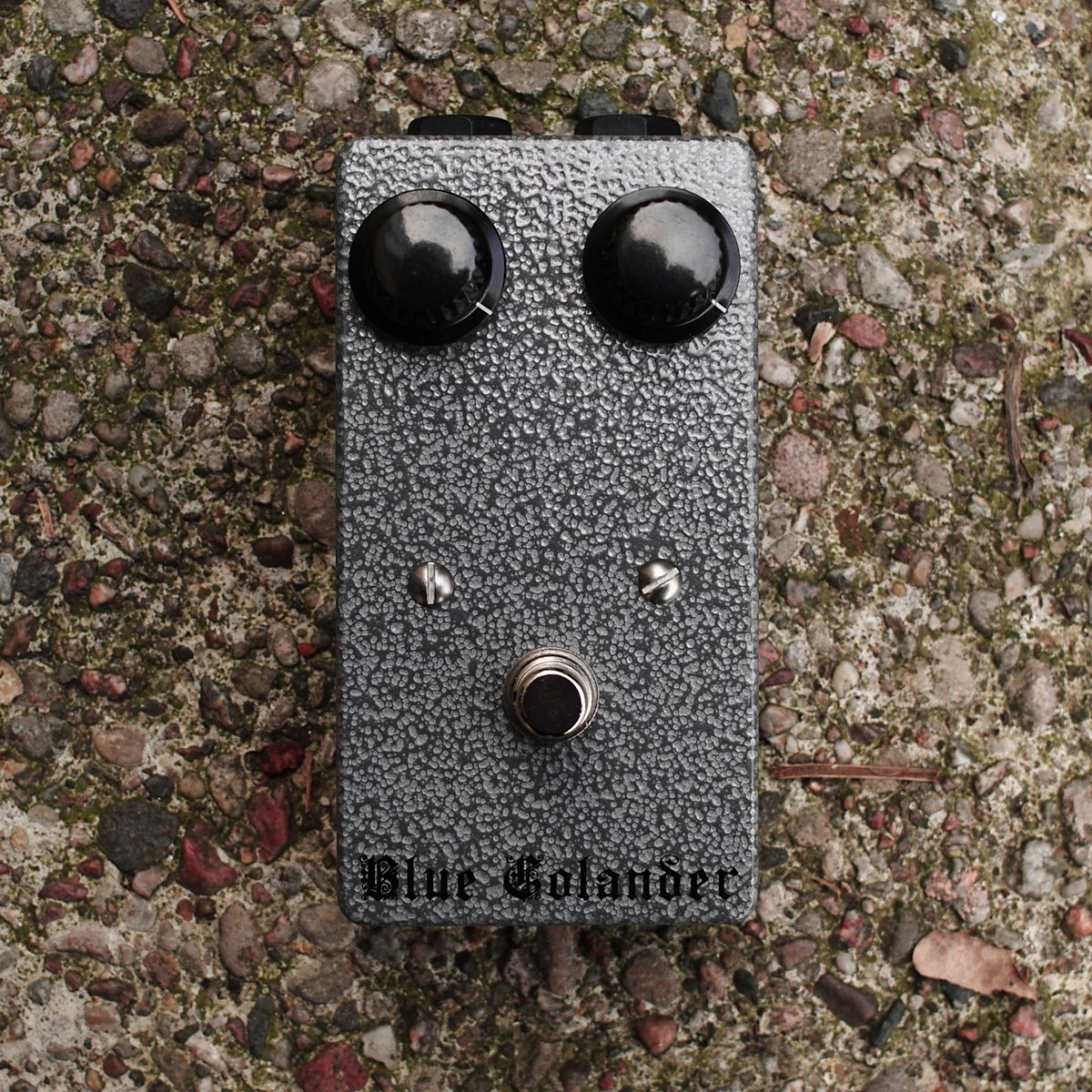 Tonebender MKII - OC75 germanium fuzz small box | blue colander stompboxes