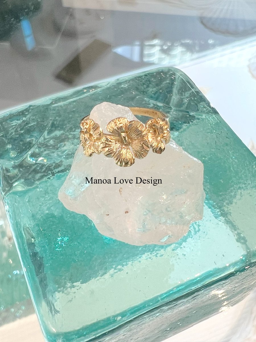 14k solid gold vintage hibiscus Hawaiian ring | Manoa Love Design