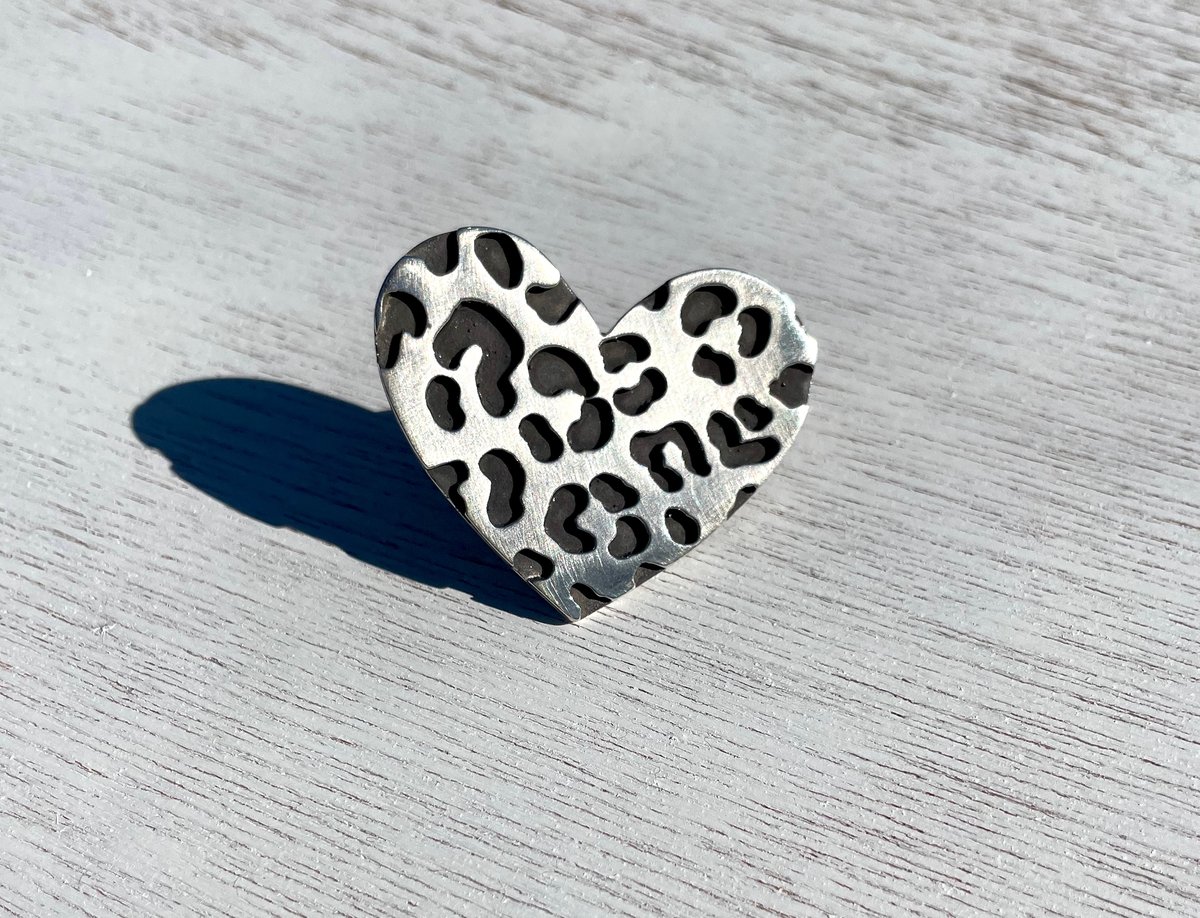Snow Leopard Heart Scarf Slide | Reanimate 47 Silversmiths