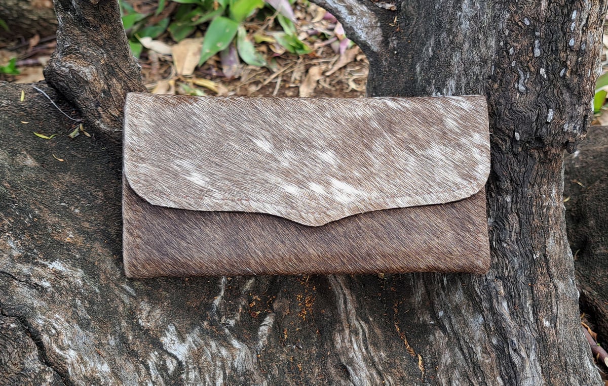 Minimalist Cowhide Purse | Rodeo Rage Designs