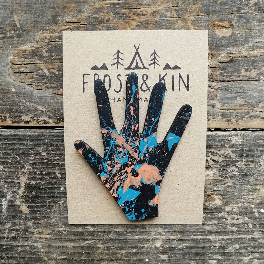 Hand Brooch / frostandkin