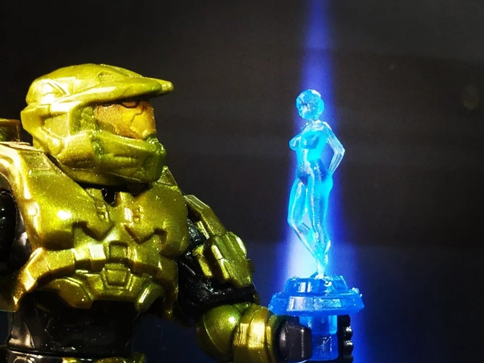 Sexy hologram IA cortana | iguana figures