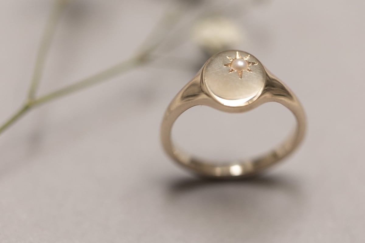 9ct Gold ‘Star Setting’ Pearl Signet Ring | RUST jewellery