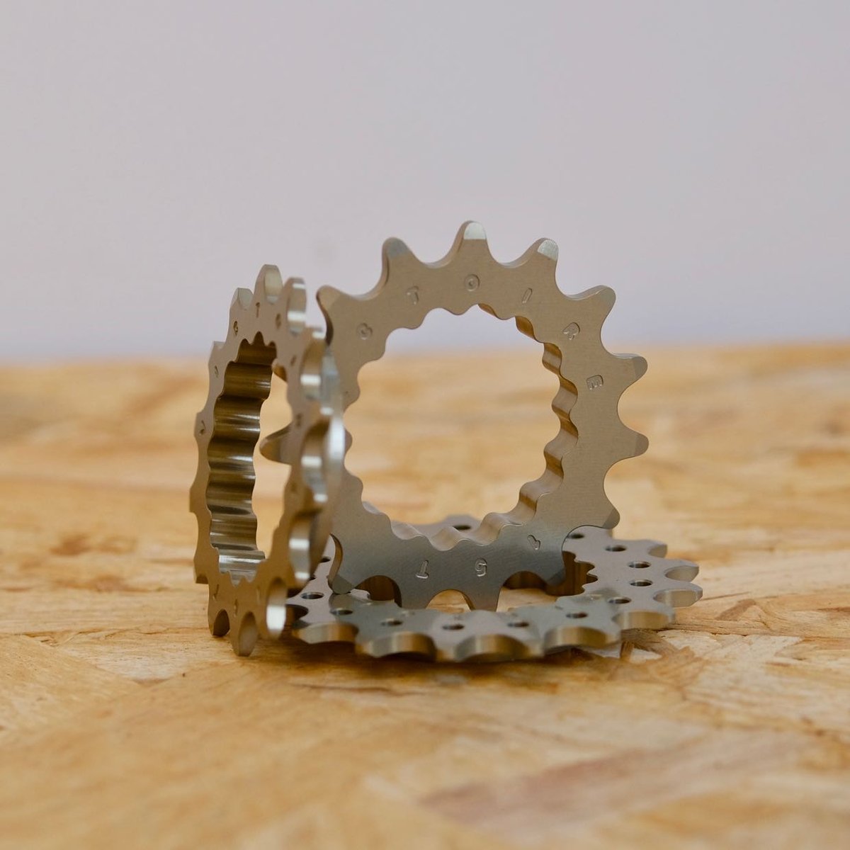 Pignon fixe cannelé Champagne Victoire | Cartel Cycles & Café