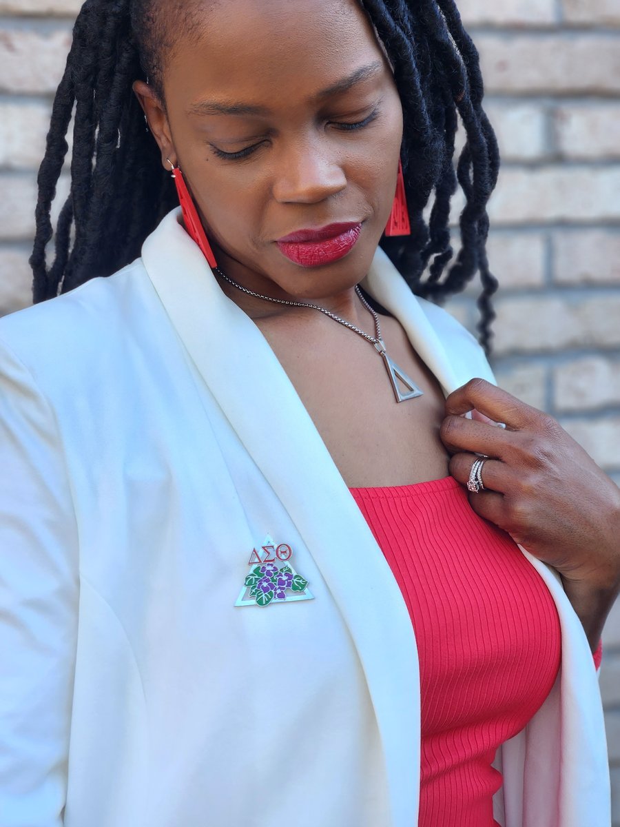 Delta Violet Lapel Pin Brooch | Kandy Rock Customs