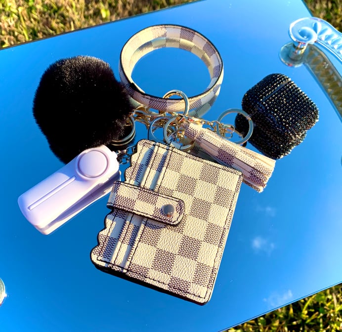 Home | Clutch Baddies