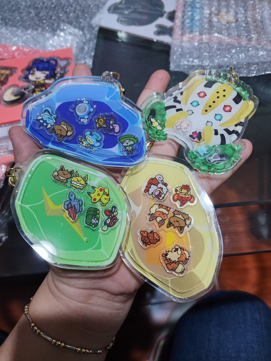 Renrolo — Pokemon Shaker Charms