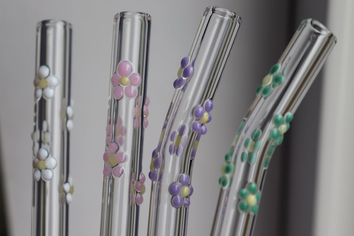 Swirl of Flowers Glass Straw | Bow Valley Straws