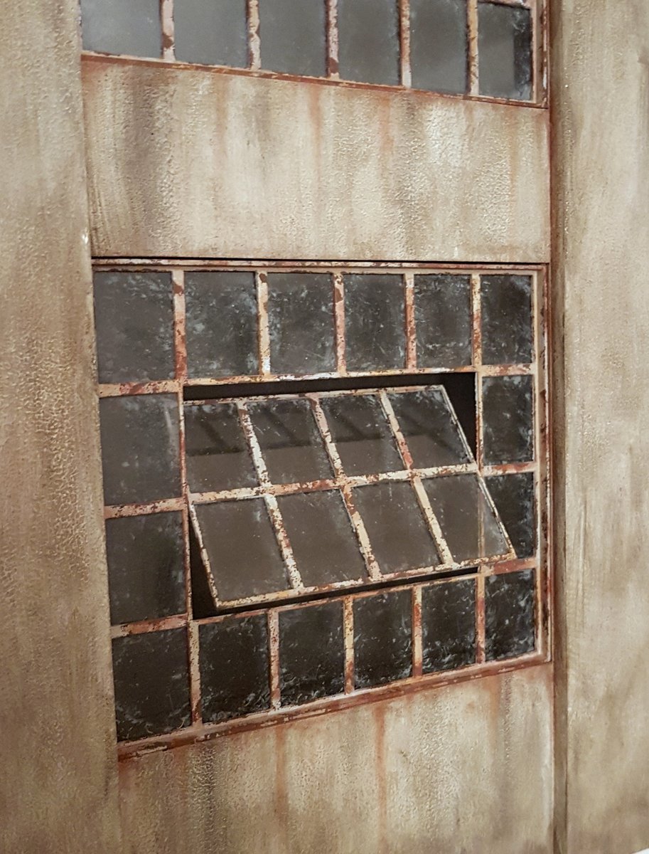 BIG FACTORY WINDOW A | FAT Industries