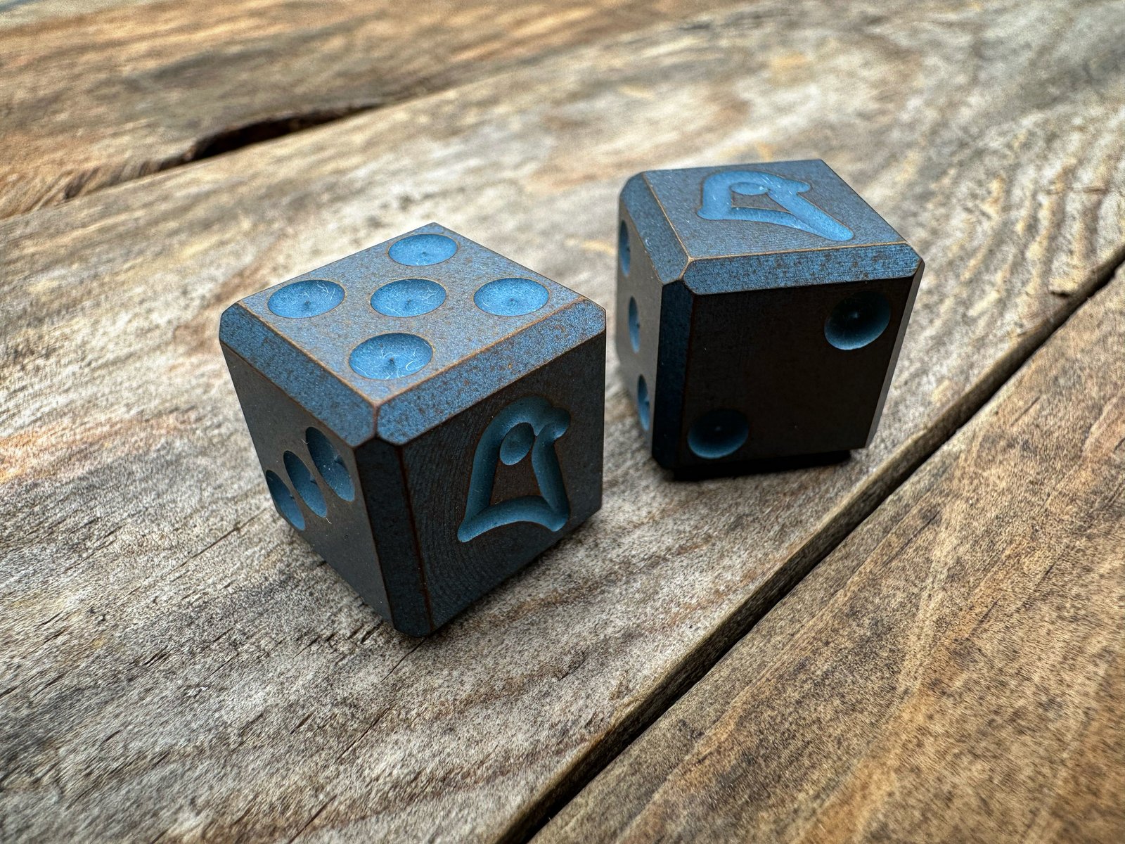 scoopyloops — Titanium Blue & Bronze Dice