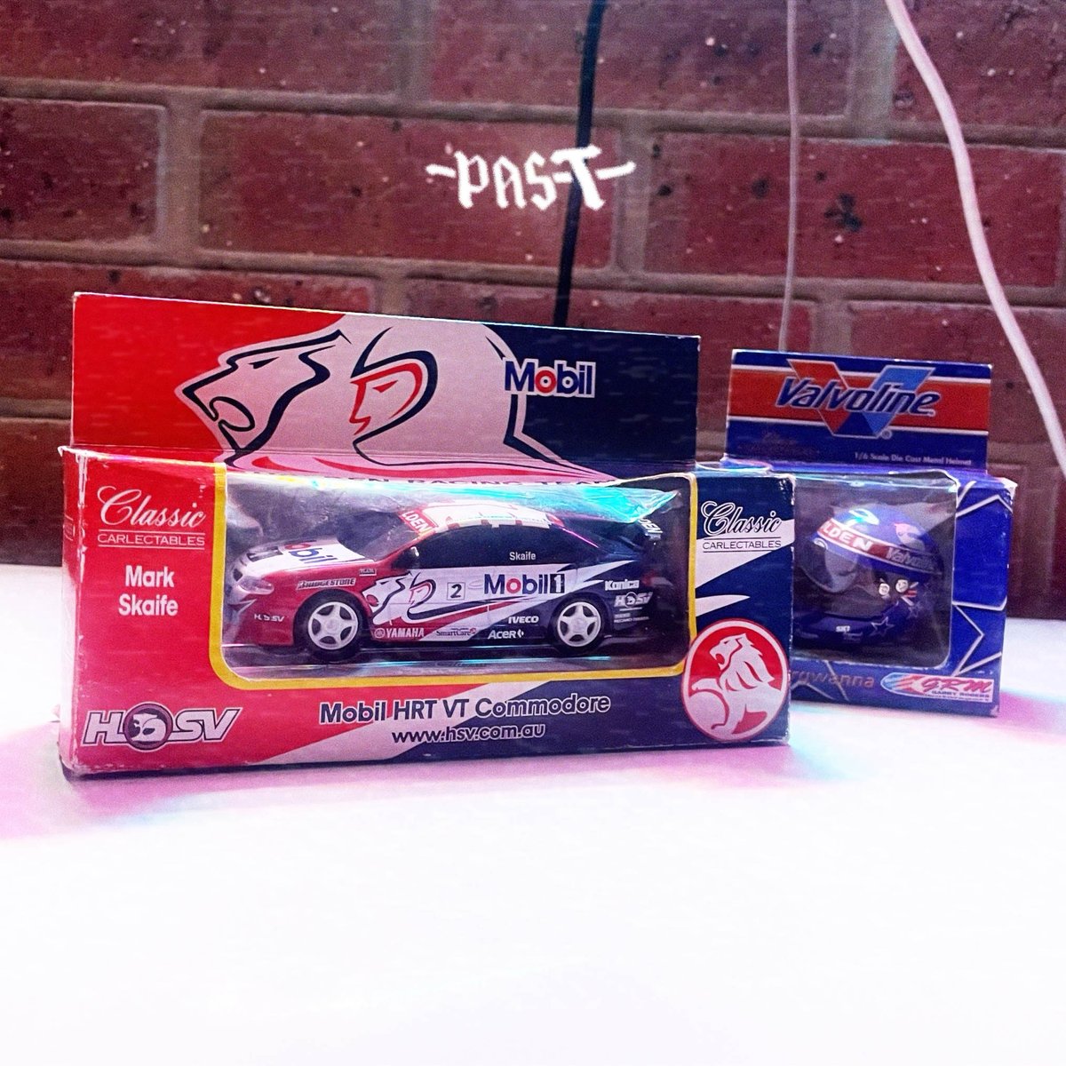 OLD HOLDEN COLLECABLES (VT COMMODORE & RACING HELMET) | BY YOUR PAST