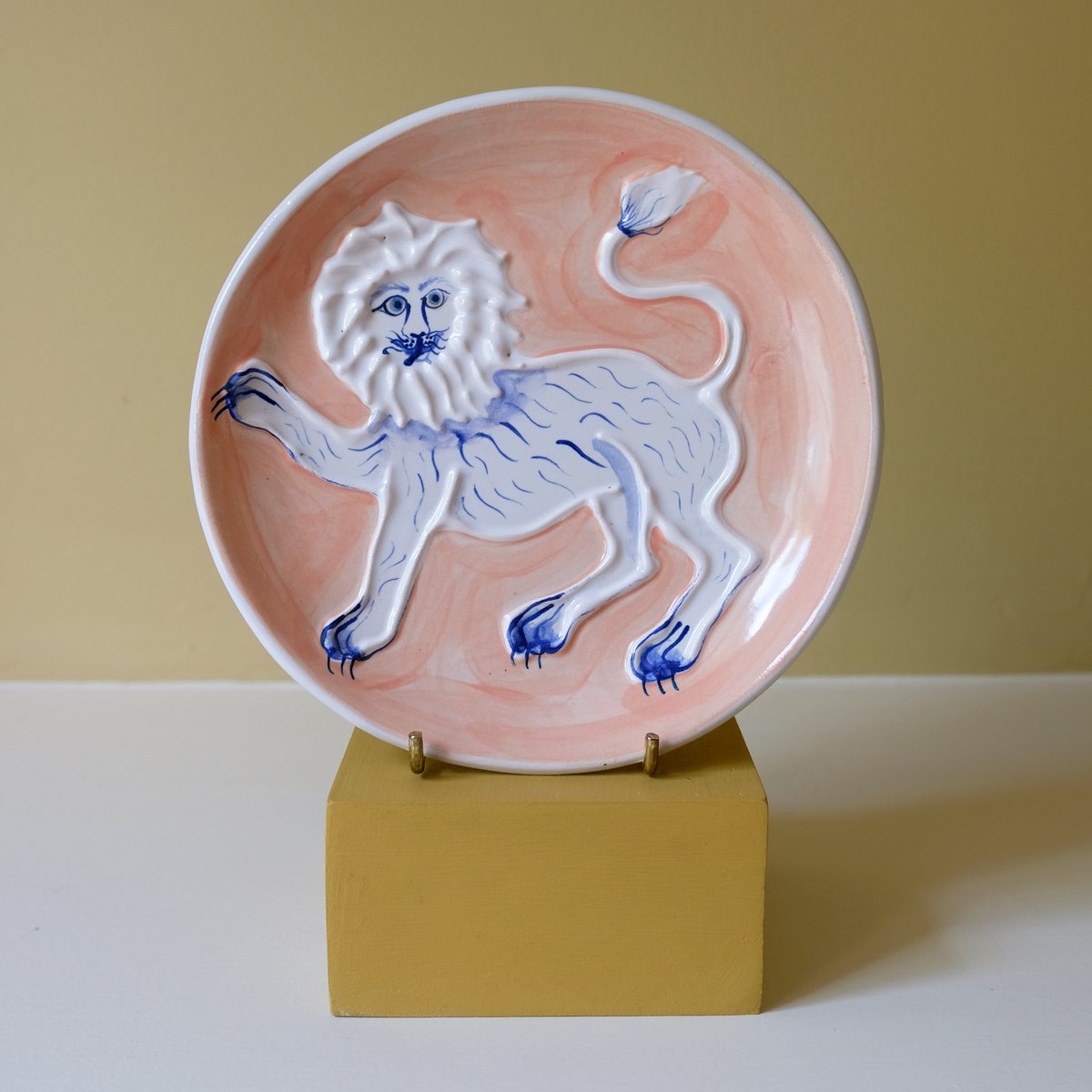 Small Relief Lion Plate | Polly Fern