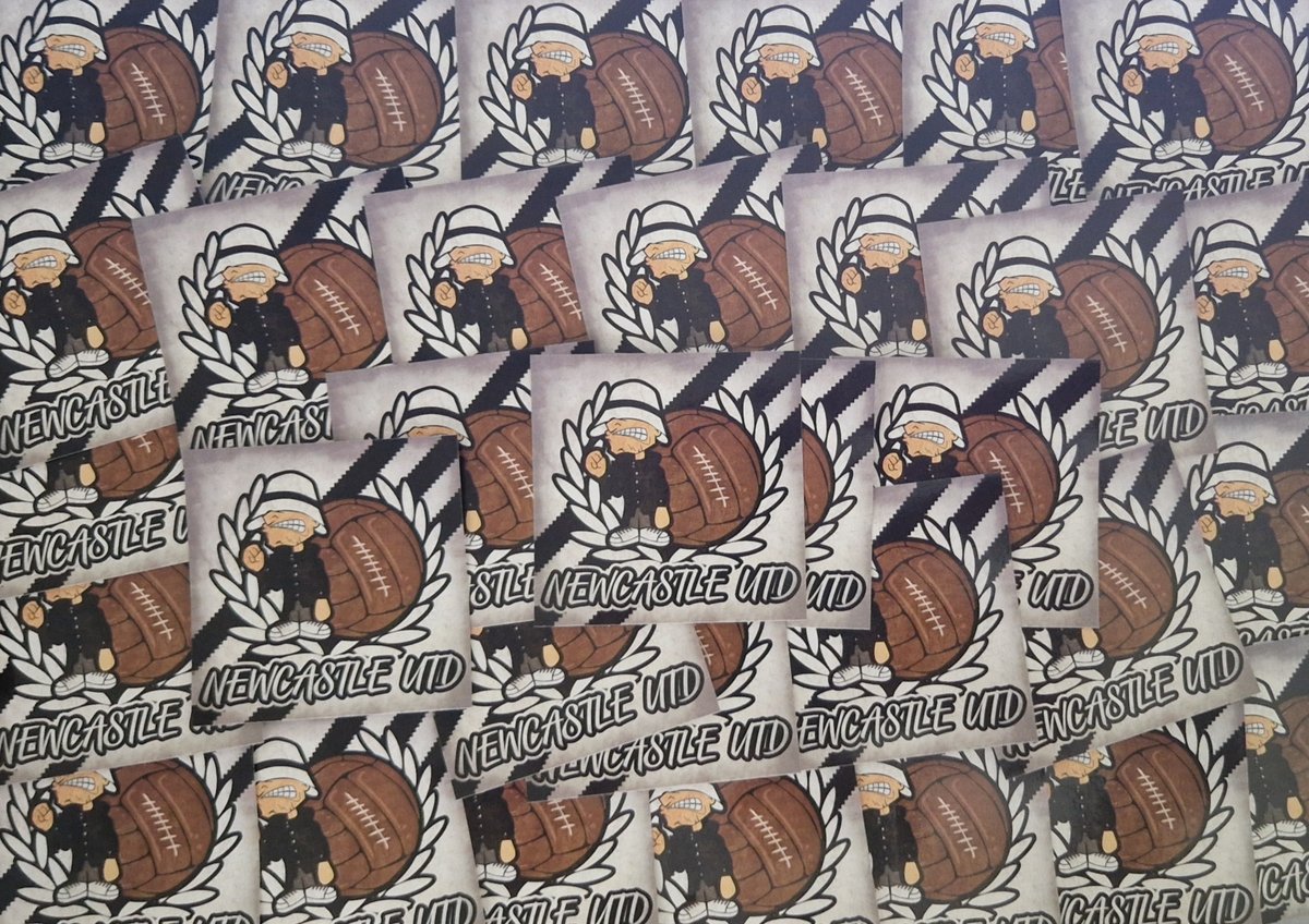 Pack of 25 7x7cm Newcastle Utd Football/Ultras Stickers. | Casuals Attire