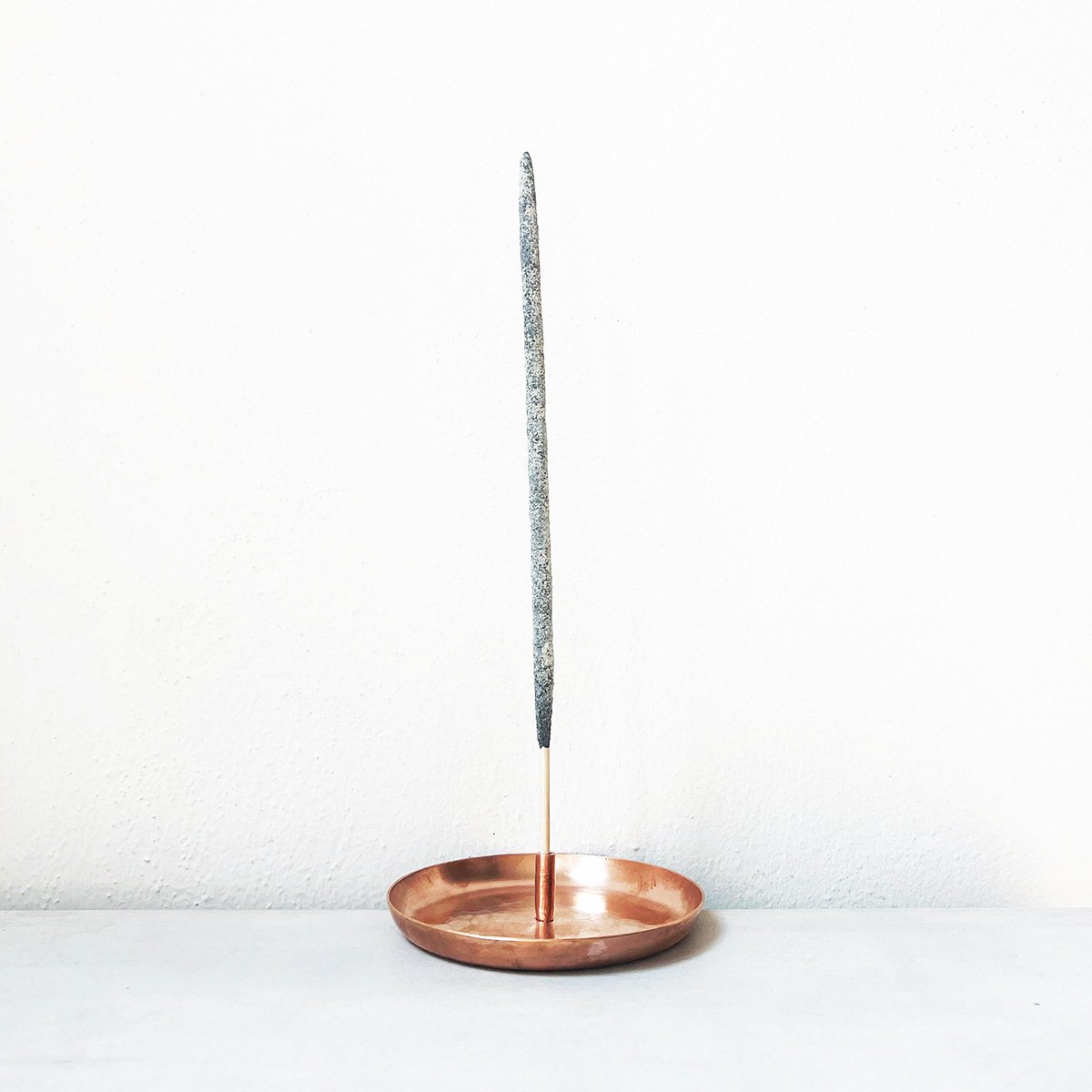 Hammered Copper Incense Holder / hecho-shop