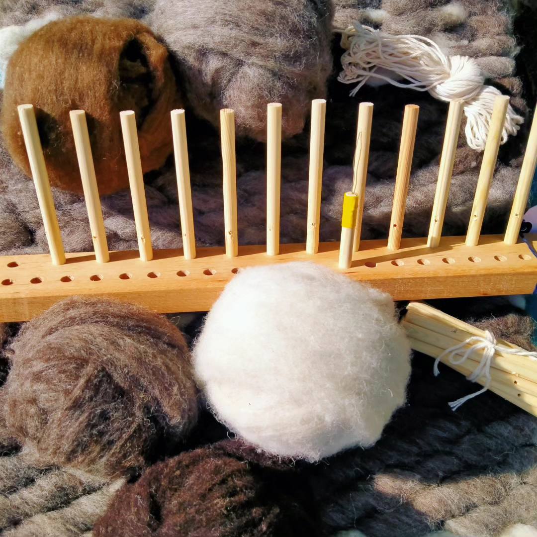 50cm Peg Loom Kit: make a small mat | The Peg Loomer