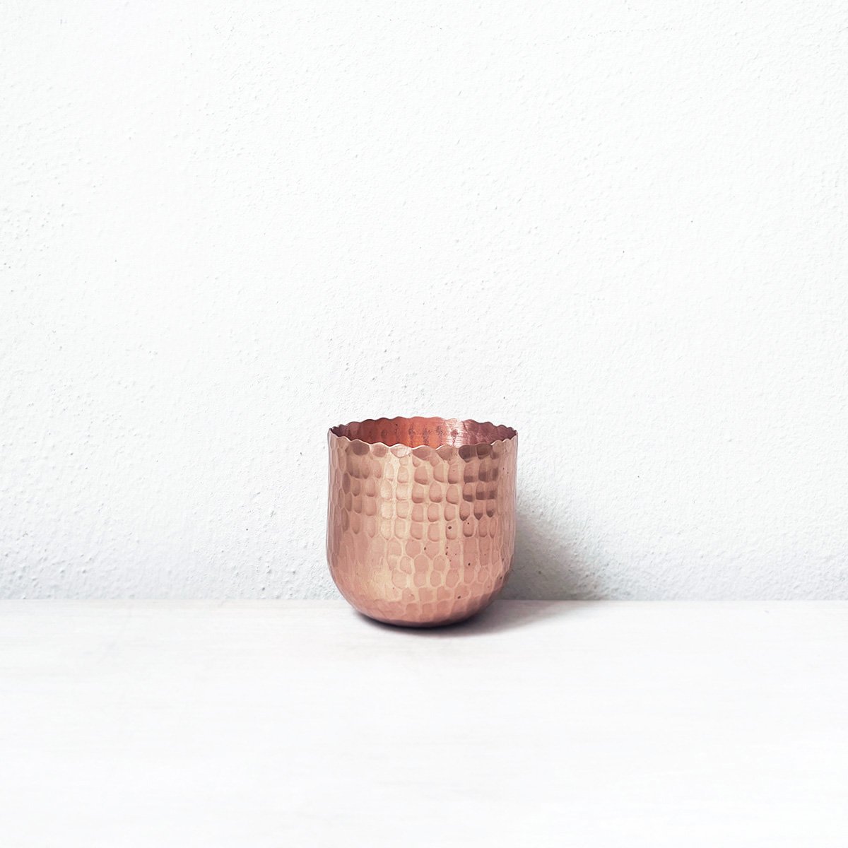 Hammered Copper Tea Light Holder / hecho-shop
