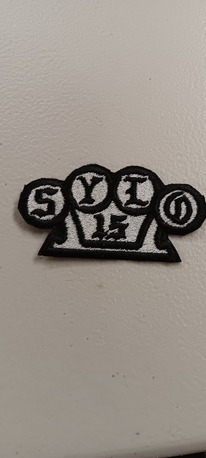 Knuckles Patch / Outlaws apparel