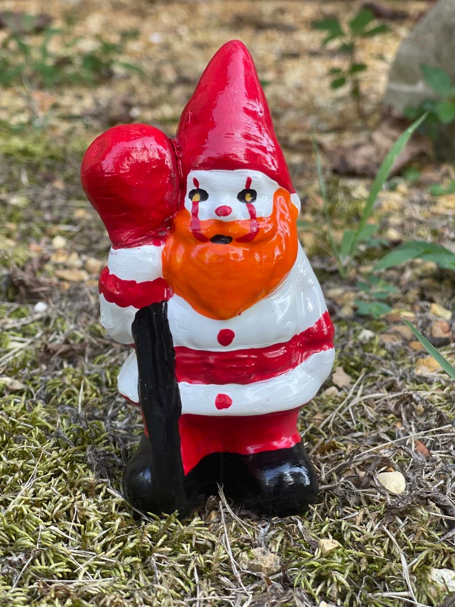 "Pennywise" Gnome | NightmareVixen