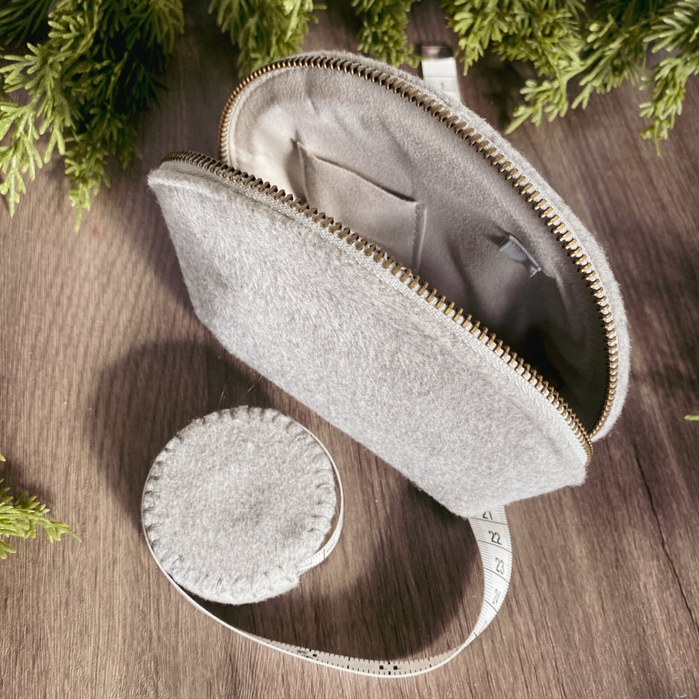 Woolen Zippered Notions Pouch | River View Alpaca Co.