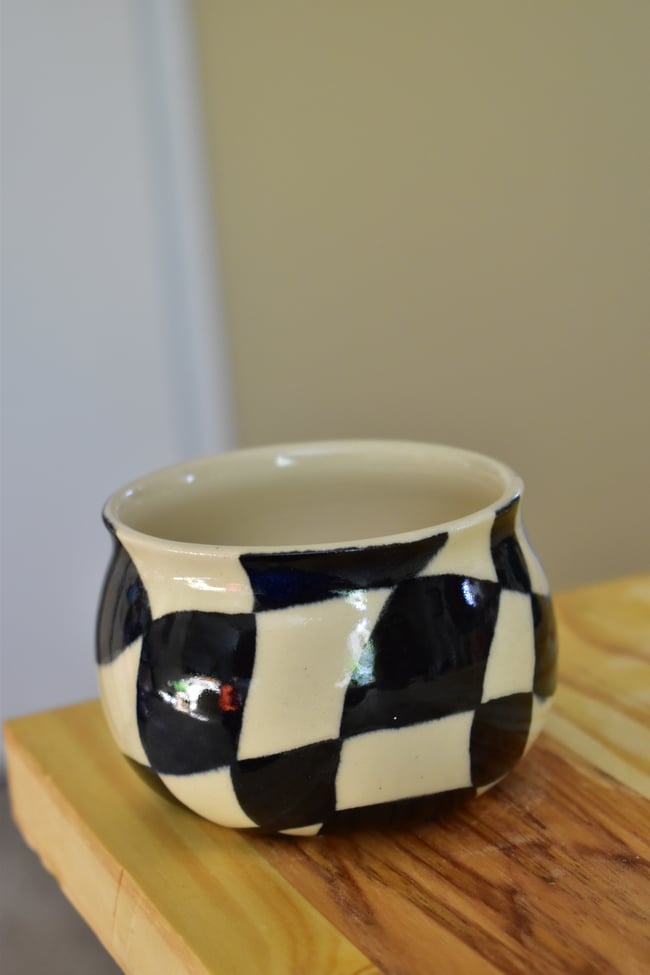 Wiggle Checker Cup - A27 8oz | Painted&Plain