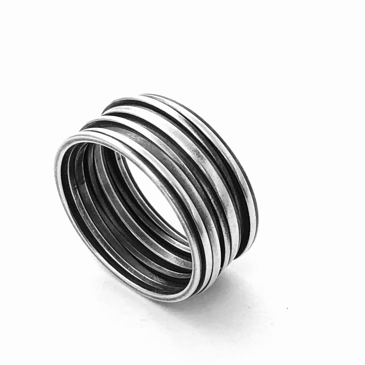 Banded ring | Connie Verrusio