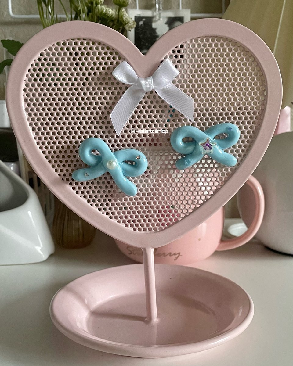 baby blue bow clay pins | 4starzshop