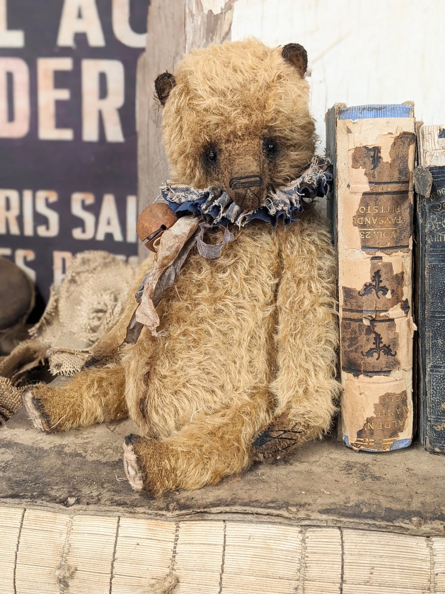 12.5" - BIGGY Vintage Old Mohair Teddy Bear with ruff & rusty bell- By ...