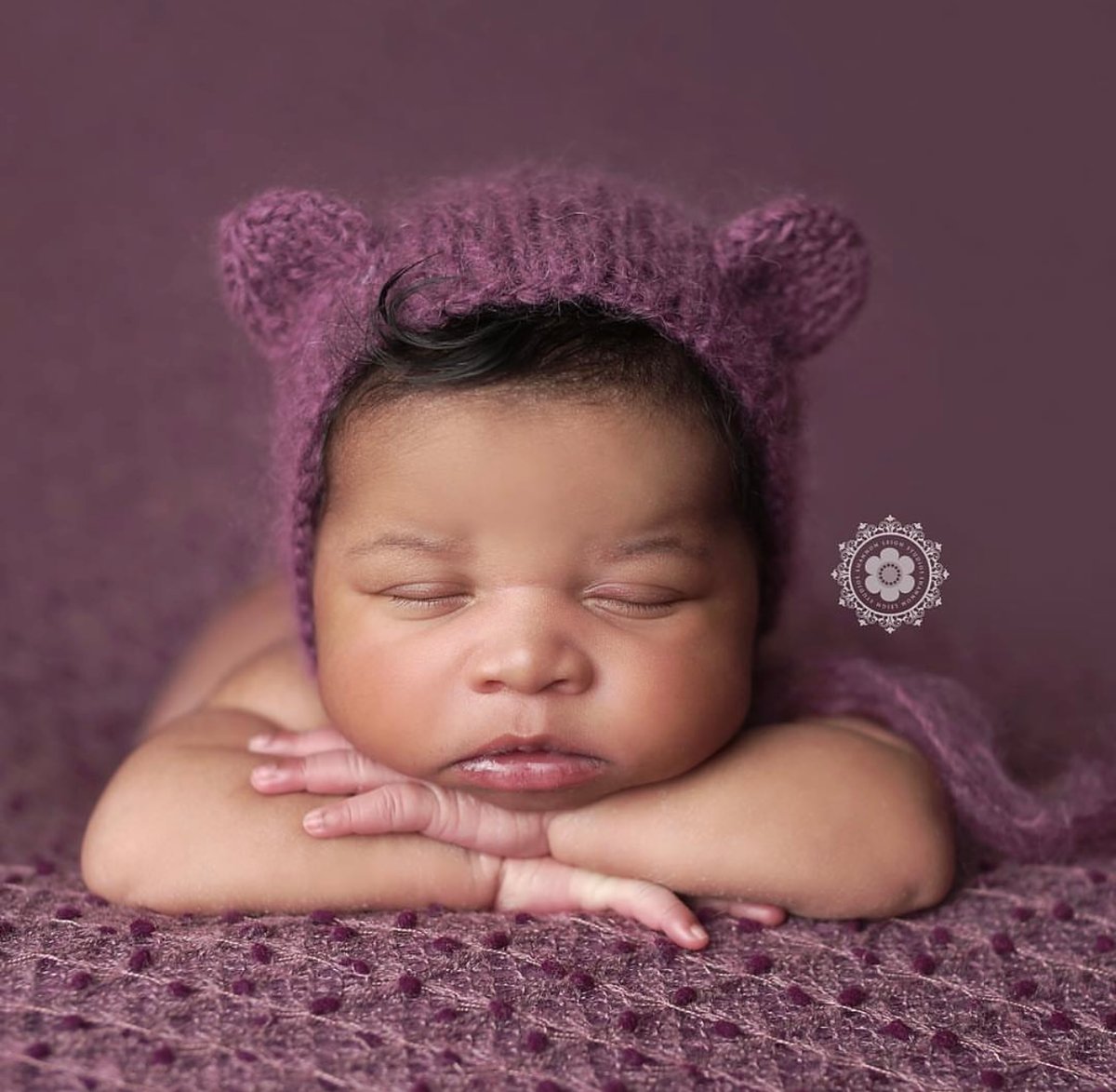 Esther pebble knit Beanbag Backdrop | Arbackdrops