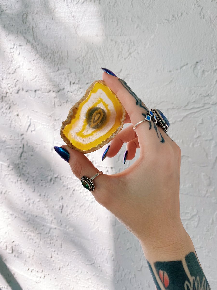"Let It Flow" Agate Crystal Magnet (Yellow) | Covenant Relics