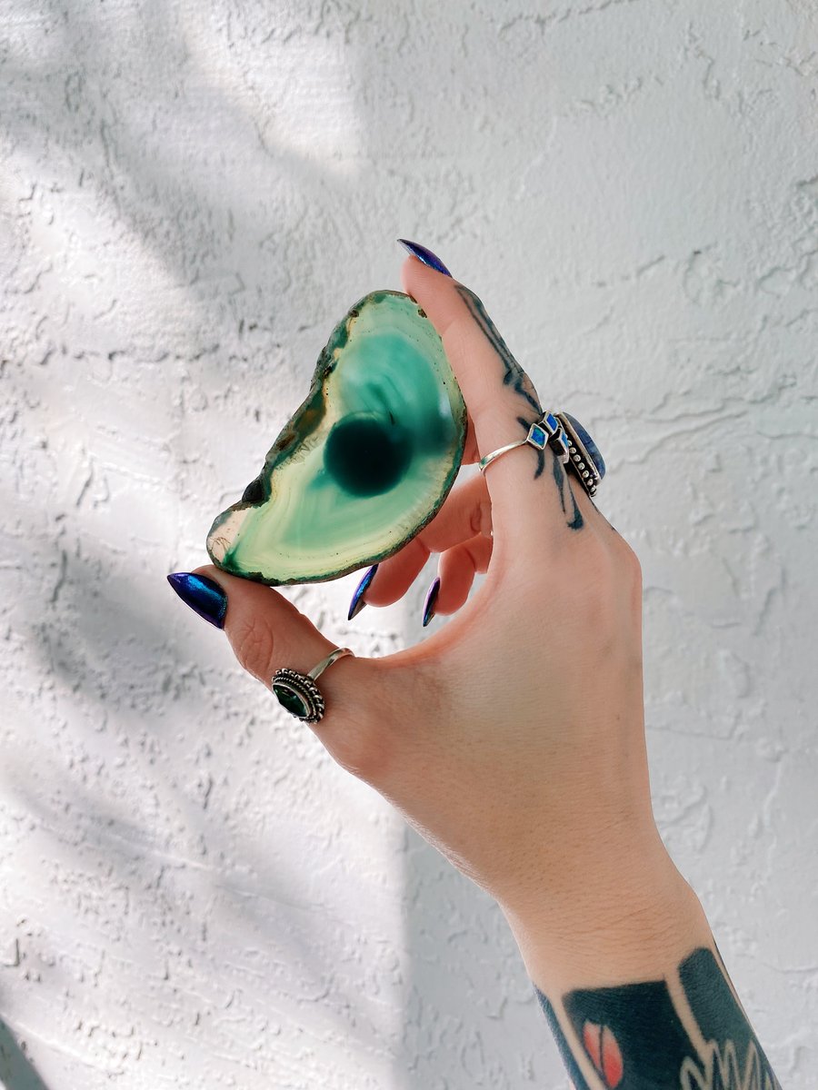 "Let It Flow" Agate Crystal Magnet (Green) | Covenant Relics