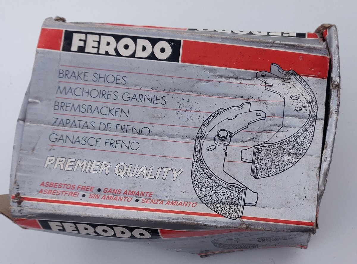 Metro rear brake overhaul kit | 5004 Preparation