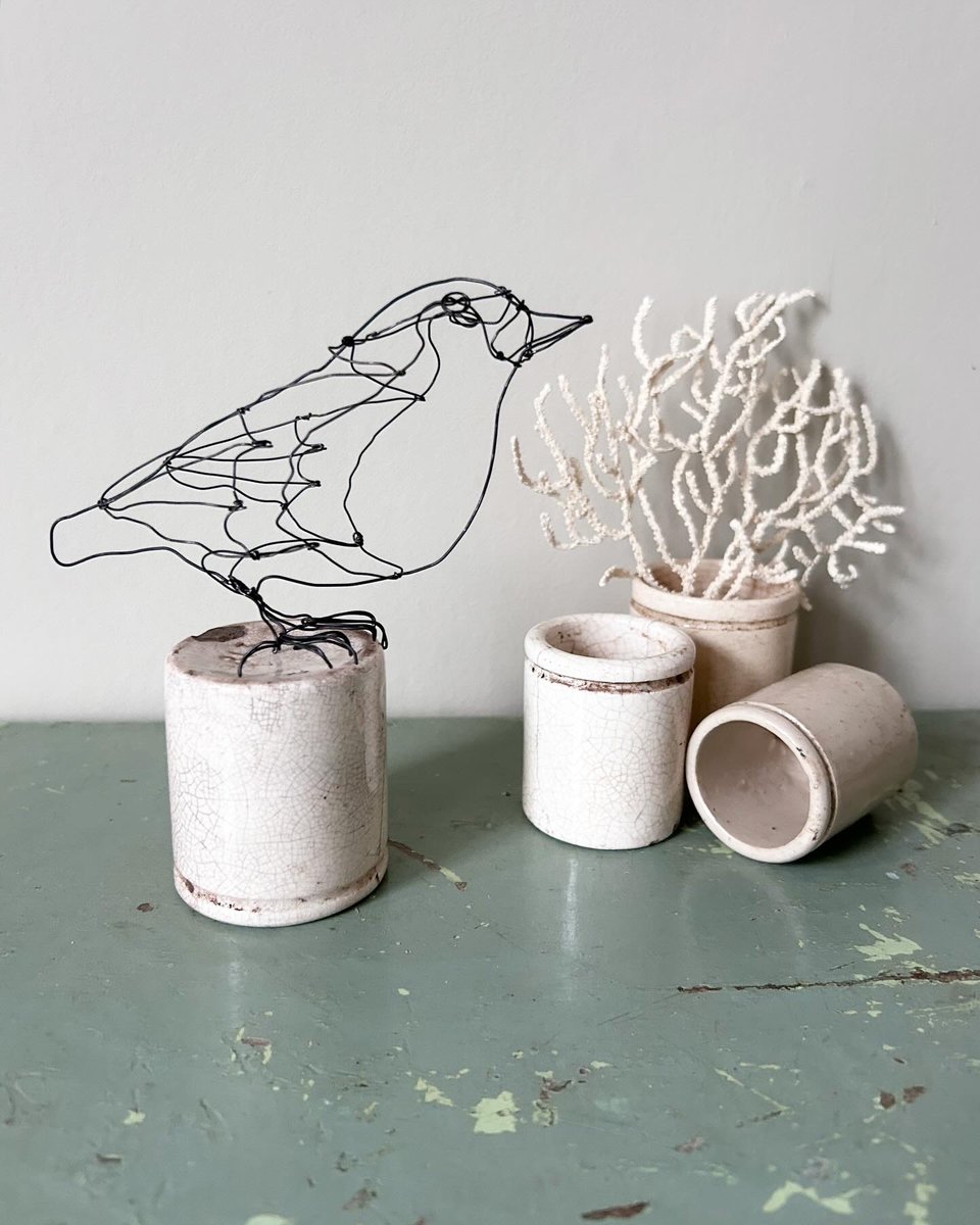 Wire robin Sculpture | Grow and Gather