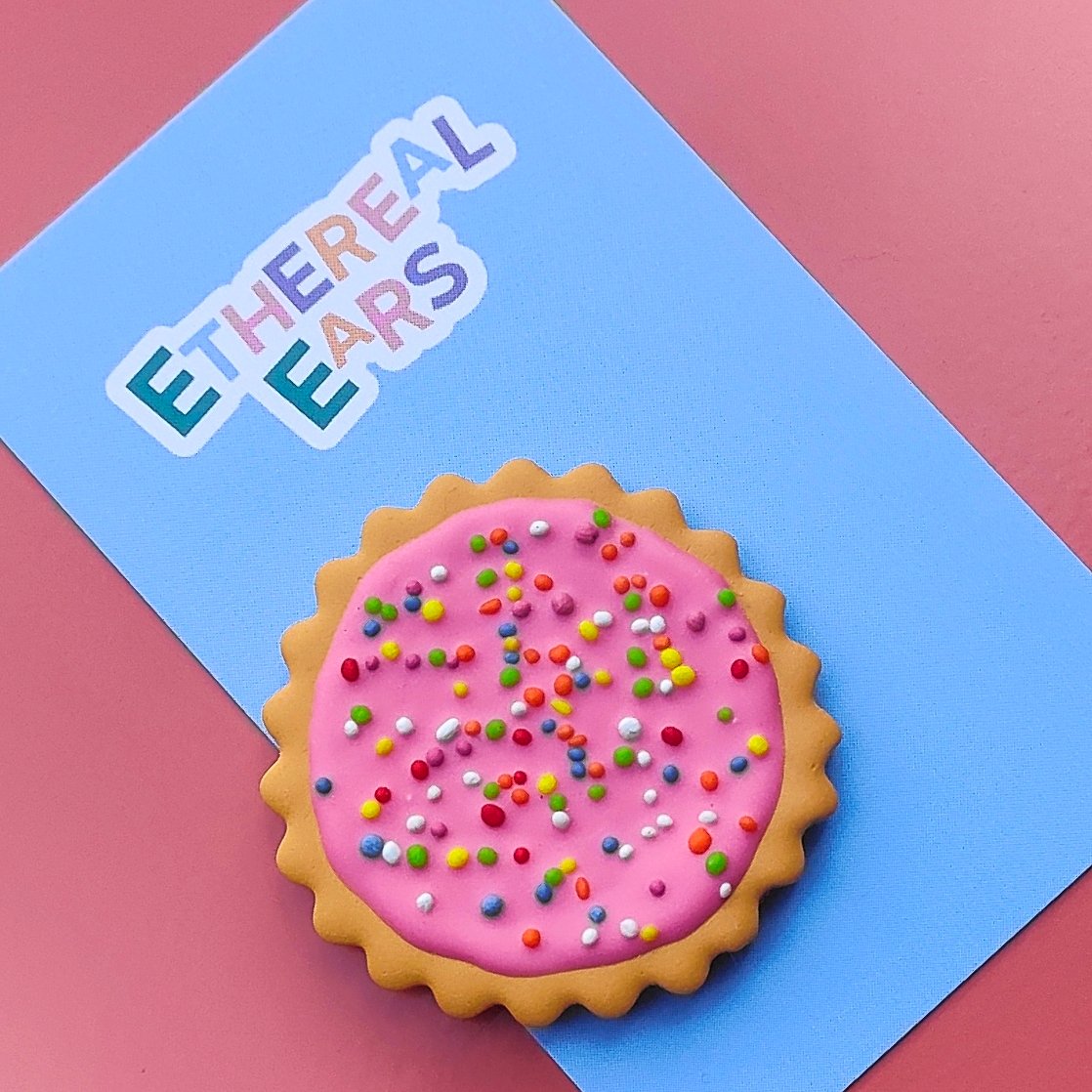 100's and 1000's Biscuit Magnet | ETHEREAL EARS