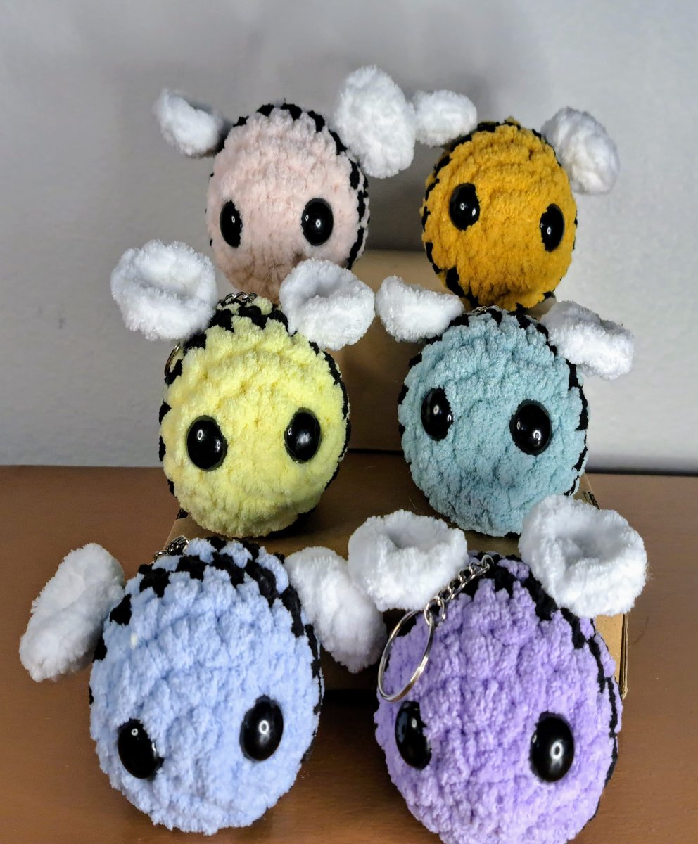 Bee Keychains | TaiterCrafts