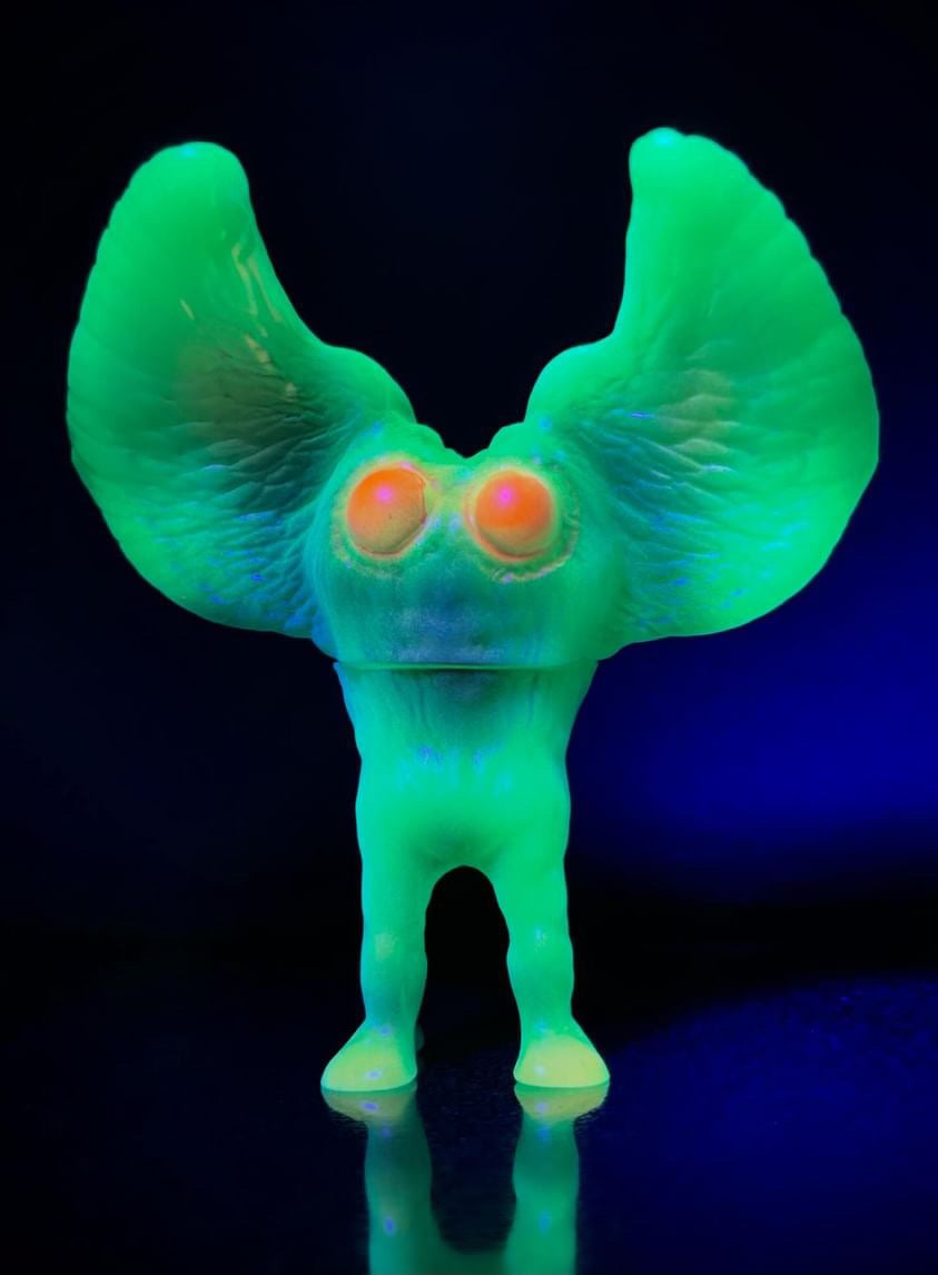 Hyper Cryptid Sofubi Series 1: Mothman Glow in The Dark | StudioKabuto